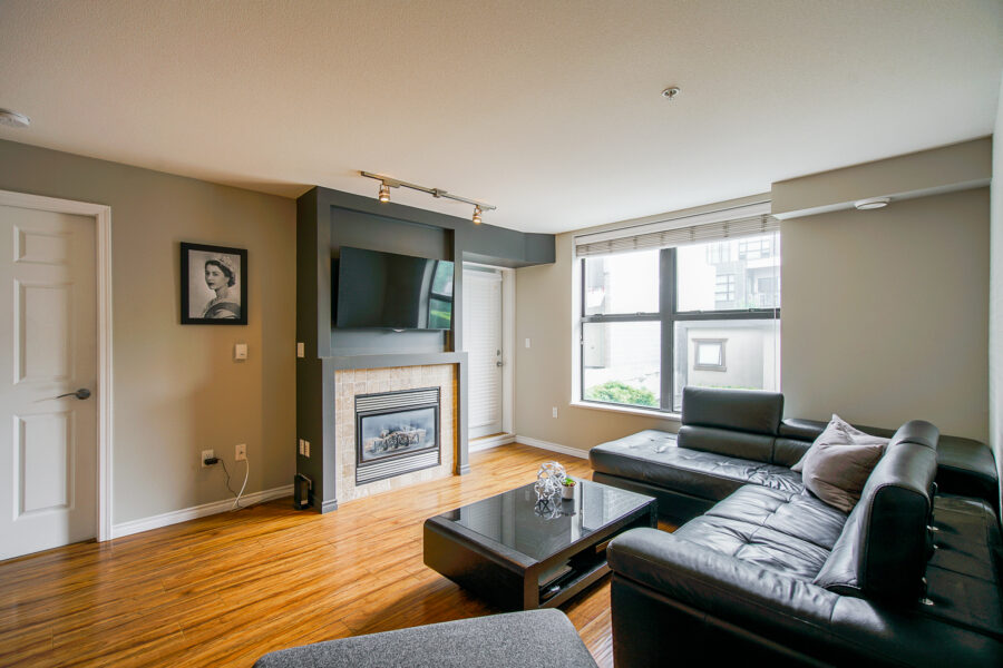 84 Grant Street Port Moody Lapp Real Estate Group Living Room ... 84 Grant Street Port Moody Lapp Real Estate Group Living Room ...